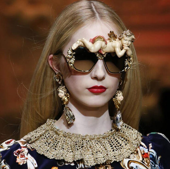 On The Darker Side 35 Extravagant And Weird Sunglasses Fashion Style
